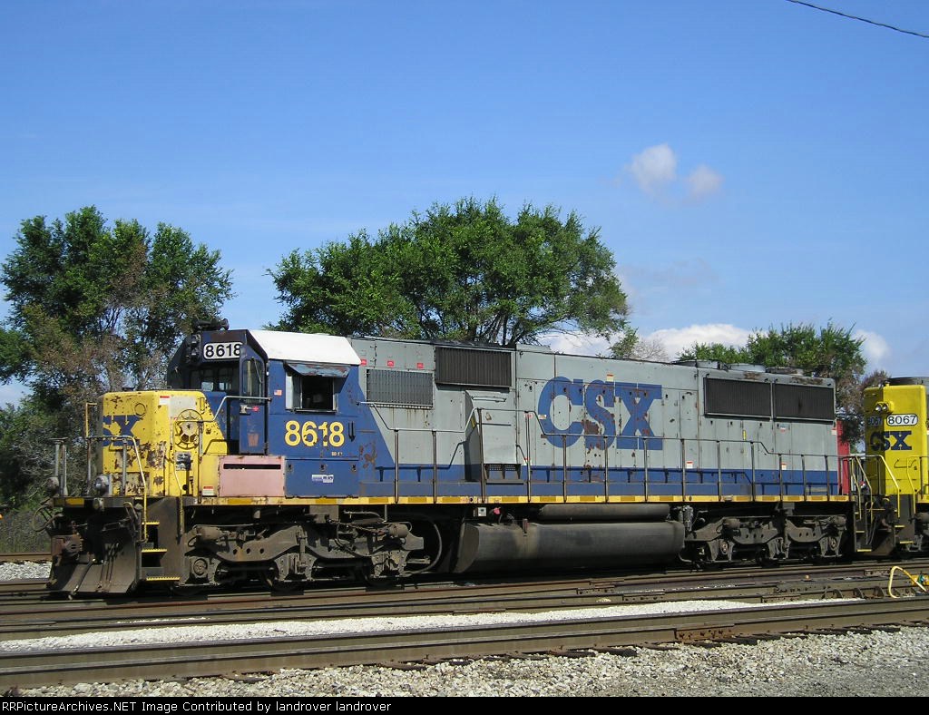 CSXT 8618